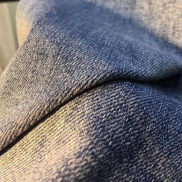 Lena Vie Boutique | Jeans | Le Petit Coeur Faded Open Heart Swarovski ...